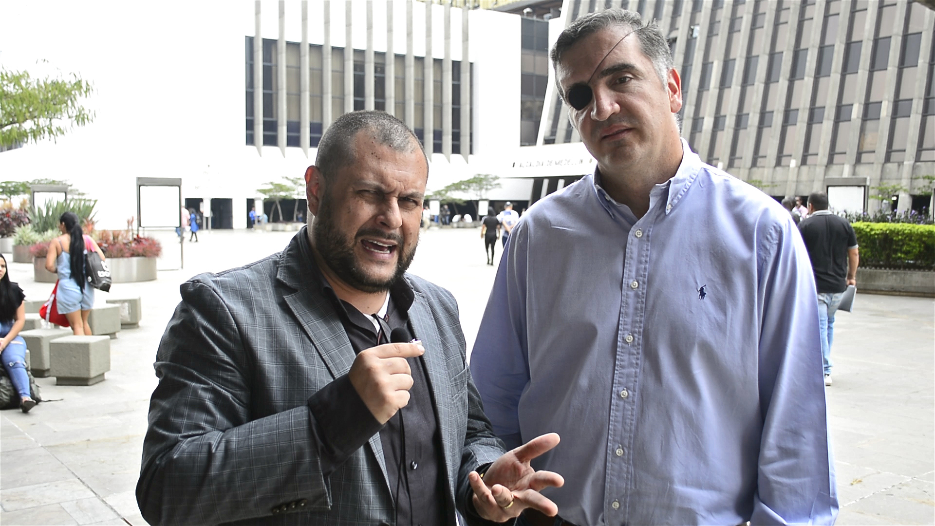 Personaje de la semana - Mauricio Tobón Franco; Nota uno - Elkin Lavoe ...